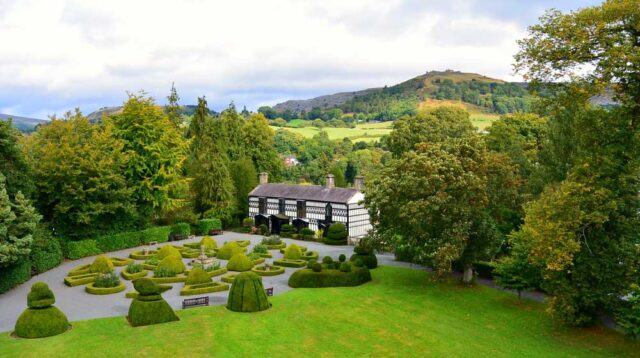 Llangollen Tour - Pontcysyllte Aqueduct and Canal World Heritage site