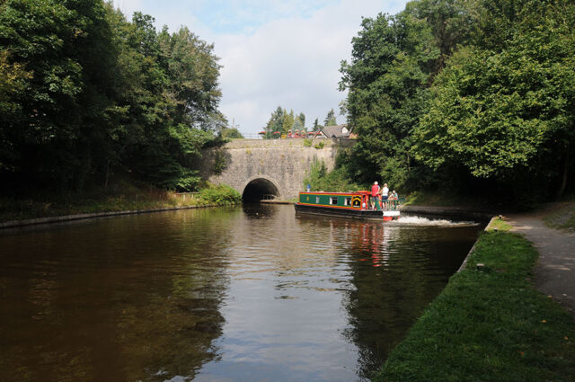 Chirk Tour - Pontcysyllte Aqueduct and Canal World Heritage site